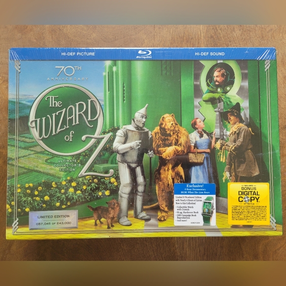 Media | Nib 7th Anniversary Wizard Of Oz Blue Ray Box Set | Poshmark